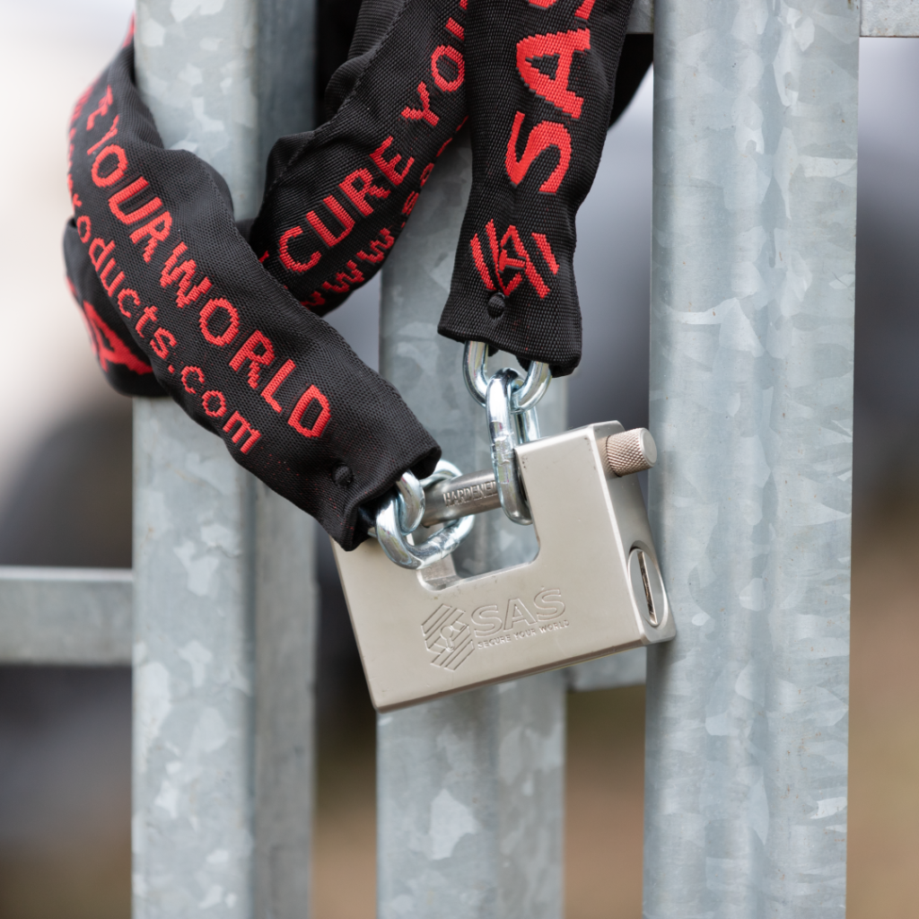 General Purpose Chain and C-Type Padlock for Security - SAS Security ...